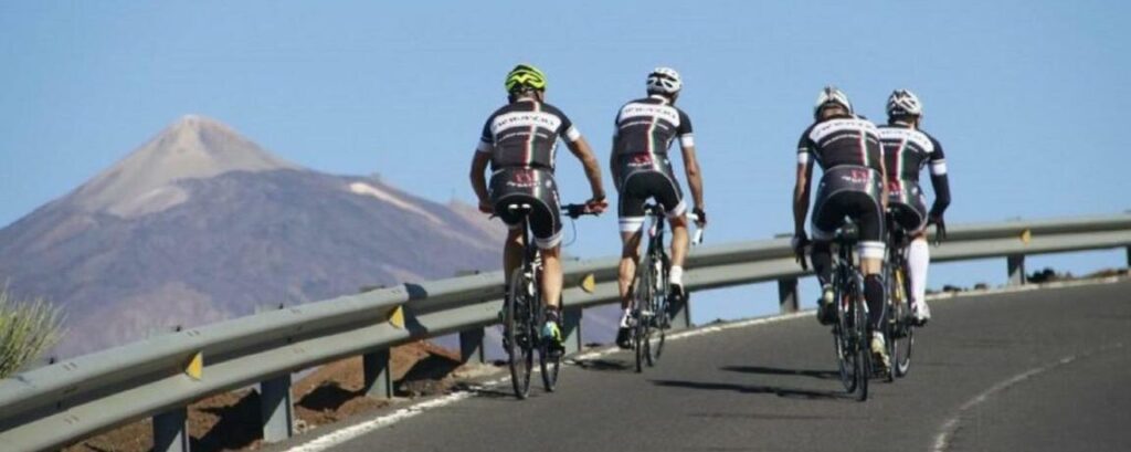 ≡ Playa El Pinque y Zona de baño El Marquez en Playa Paraíso en Adeje ...